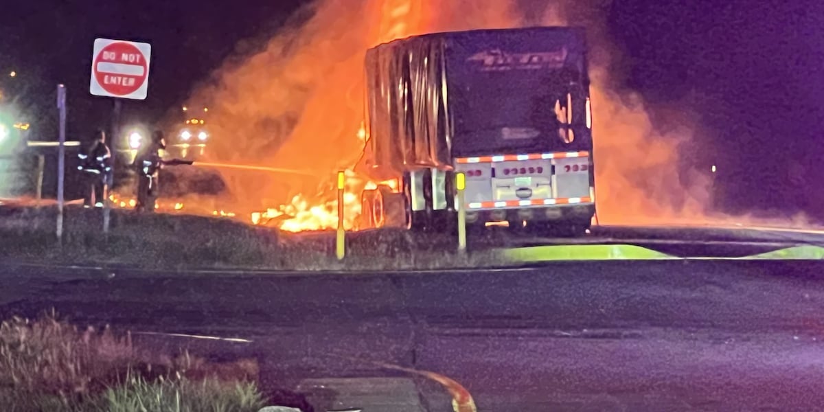 Traffic Alert Semi Crash Stalls Traffic On Us 30 In Northwest Fort Wayne 0223